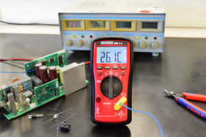 Benning Digital-Multimeter MM2-3 1000V AC/DC 044693 - hiplo24.de